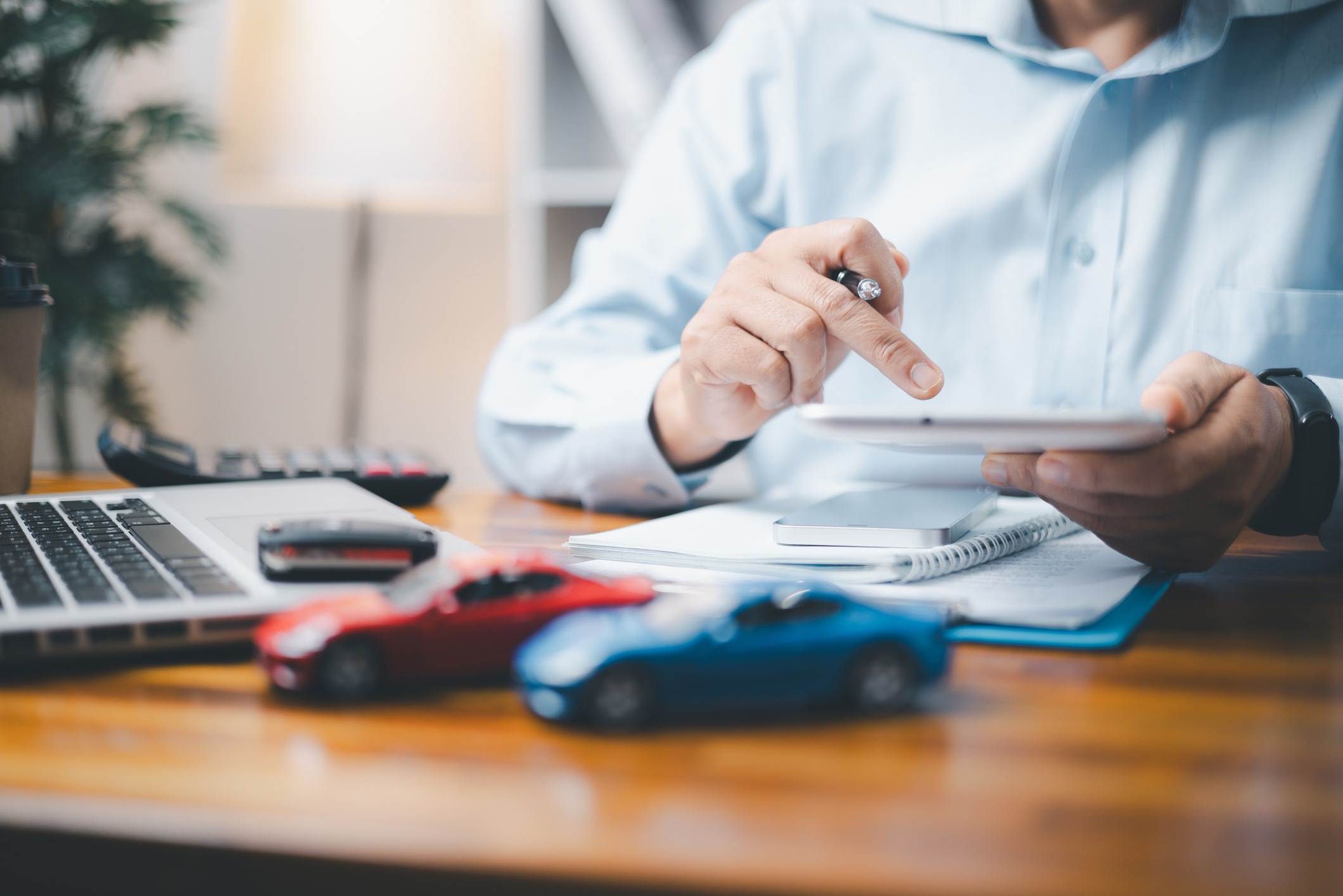 What Are The Benefits Of Leasing A Car Through A Business?