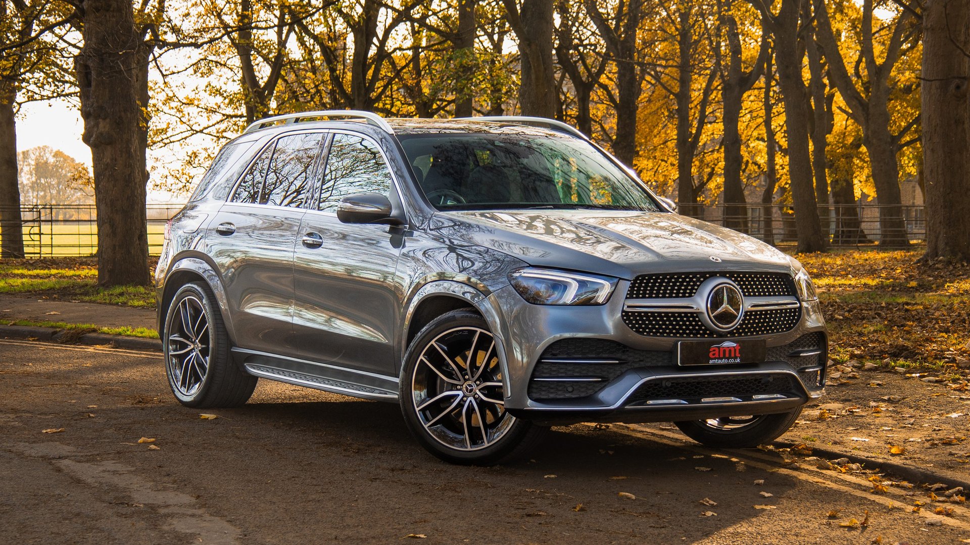 Mercedes-Benz GLE Review: Luxury SUV with Modern Tech and Comfort